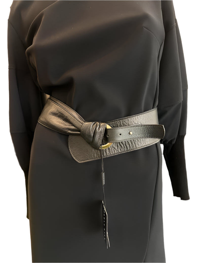 Paula Ryan Tie and Clasp Leather Belt – ROSSELLINI + SHINE