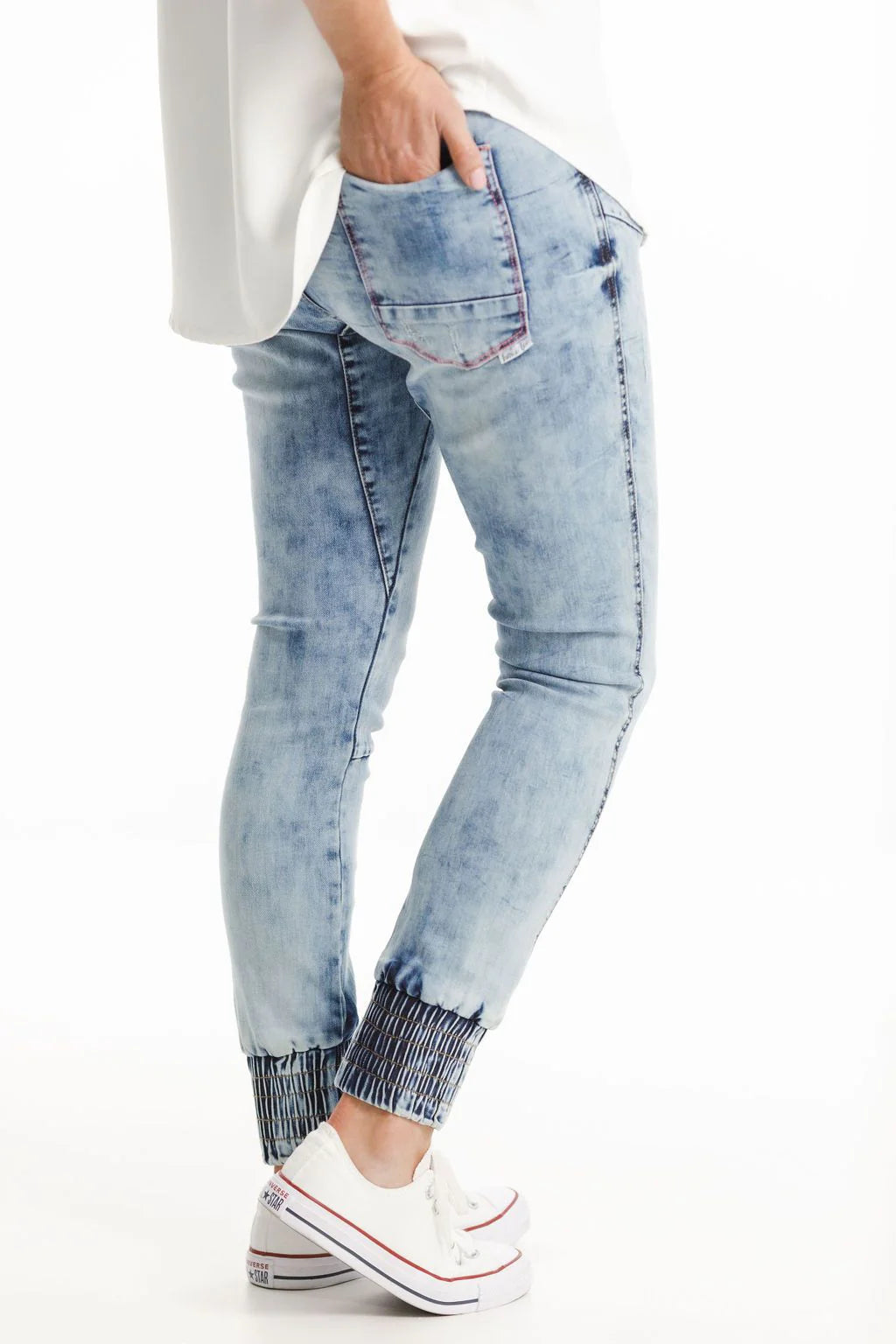Home Lee Weekender Jeans - Snow Wash – ROSSELLINI + SHINE