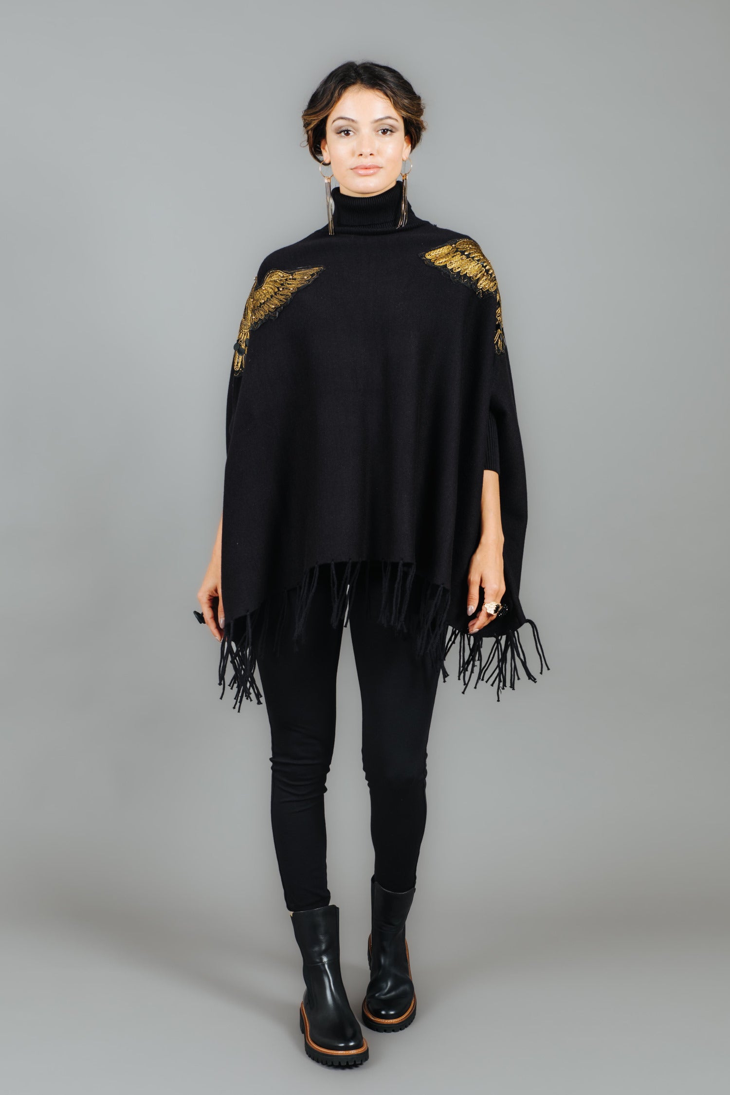 David Pond Phoenix Poncho – SHINE + ROSSELLINI